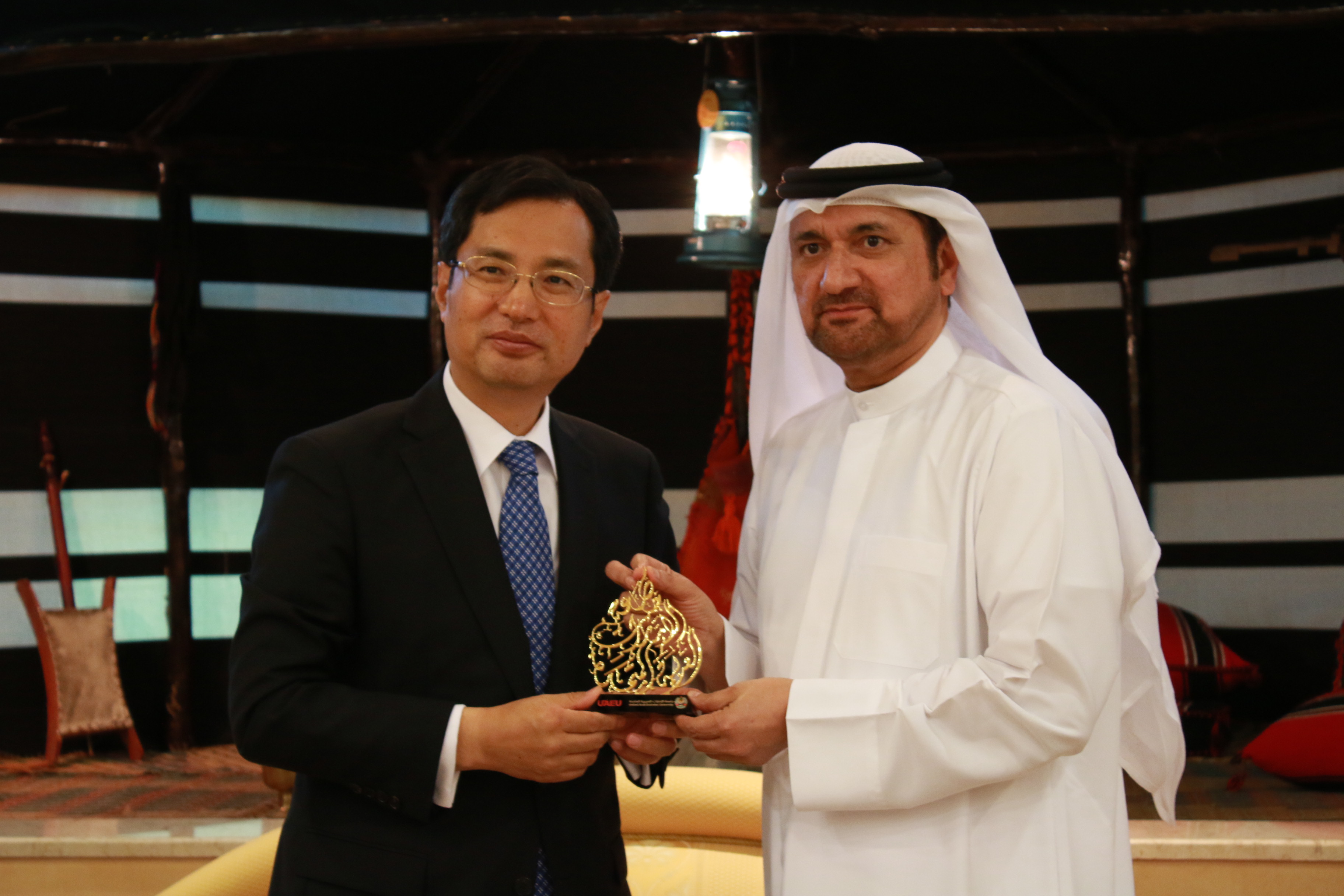 박강호 대사, 모하메드 알바일리 UAE대학 부총장 면담 상세보기|공관장 활동 | 주아랍에미리트 대한민국 대사관